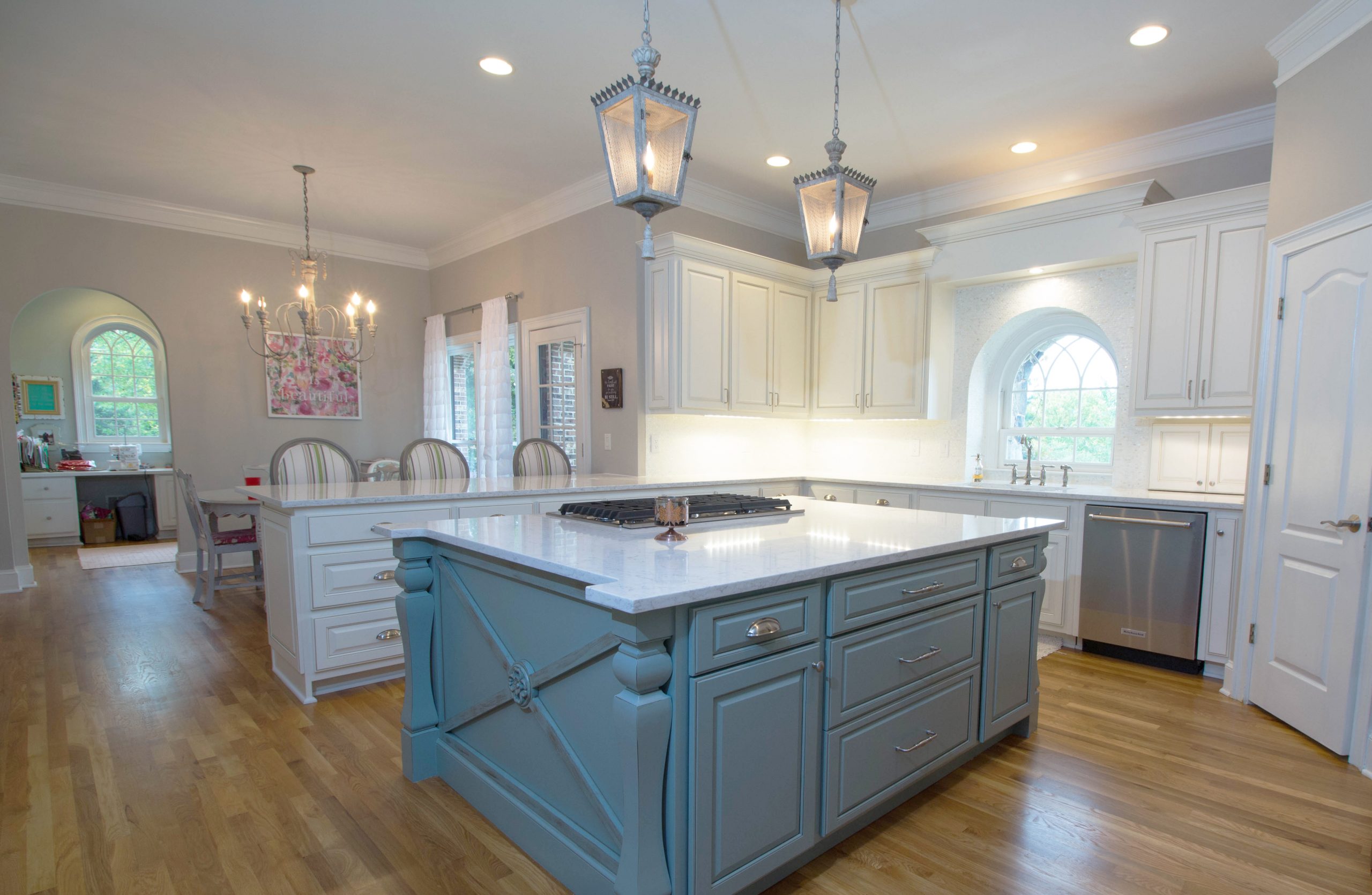 Best Kitchen and Bathroom Cabinet Refinishing & Painting Company Near Me